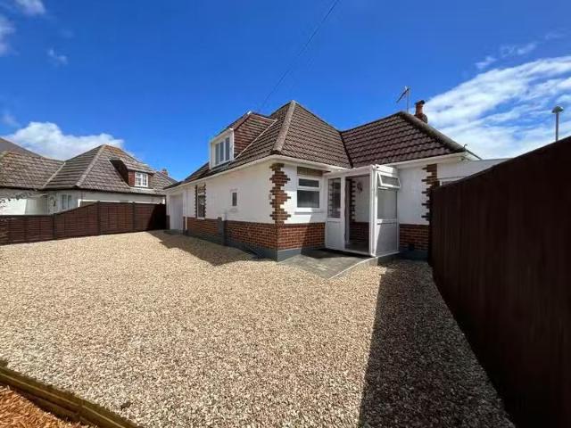 3 bedroom chalet for rent in Christchurch, BH23