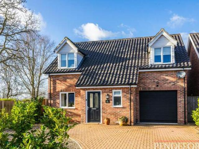 3 Bedroom Chalet For Sale In Cantley