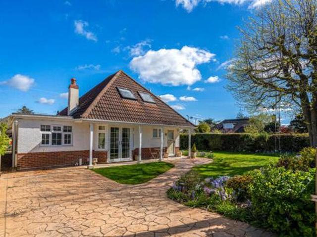 3 Bedroom Chalet For Sale In Christchurch