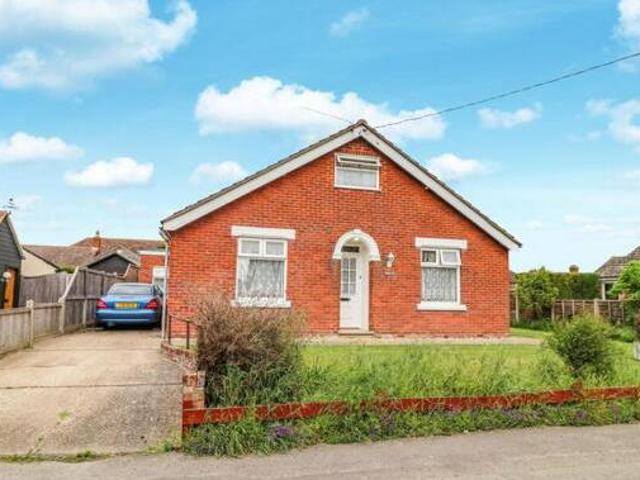 3 Bedroom Chalet For Sale In Elmstead, Colchester