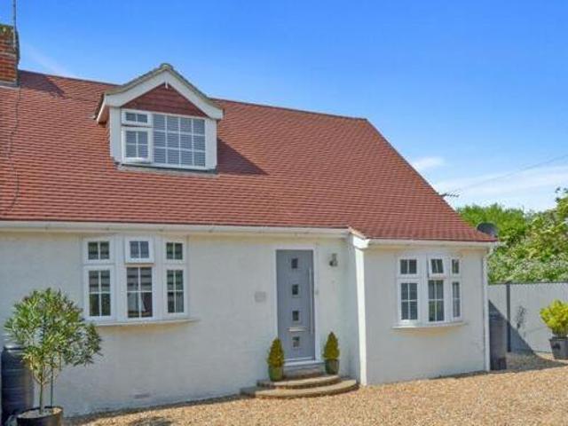 3 Bedroom Chalet For Sale In Greatstone