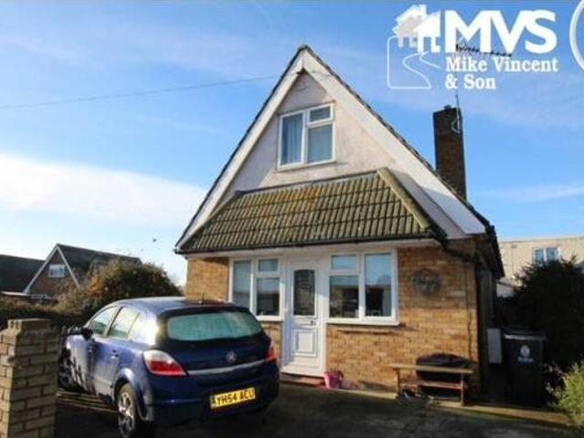 3 Bedroom Chalet For Sale In Jaywick