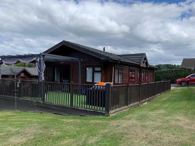 3 Bedroom Chalet For Sale In Pentreberidd Guilsfield