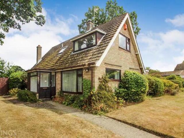 3 Bedroom Chalet For Sale In South Walsham
