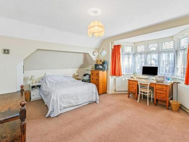 3 bedroom chalet for sale in The Bramblings, Chingford, E4