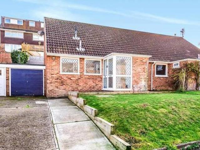3 bedroom chalet for sale in Valley Road Newhaven BN9