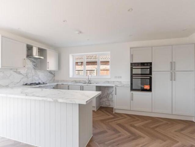 3 bedroom chalet for sale in Varvel Avenue, Sprowston, NR7