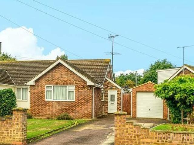 3 bedroom chalet for sale in Willow Way Flitwick MK45