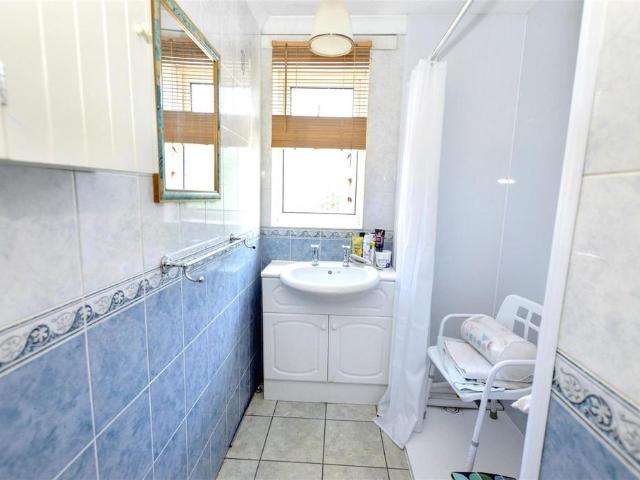 3 bedroom chalet for sale