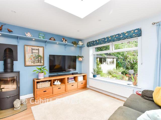 3 bedroom chalet for sale
