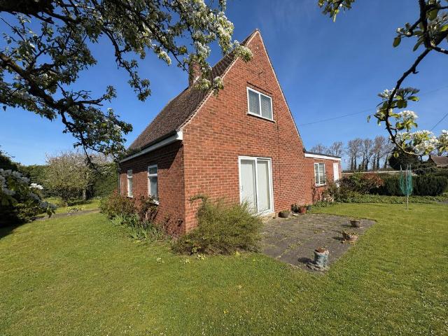 3 bedroom chalet for sale