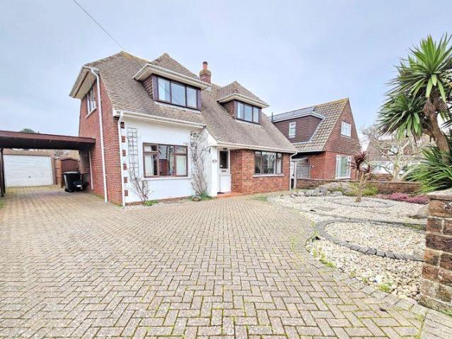 3 bedroom chalet for sale