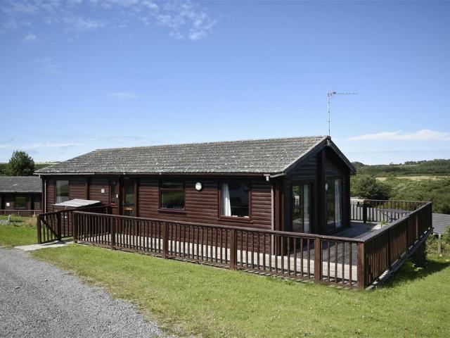 3 bedroom chalet for sale