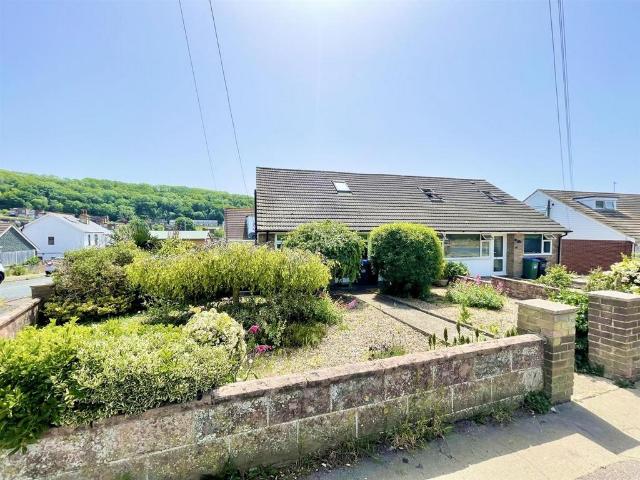 3 bedroom chalet for sale