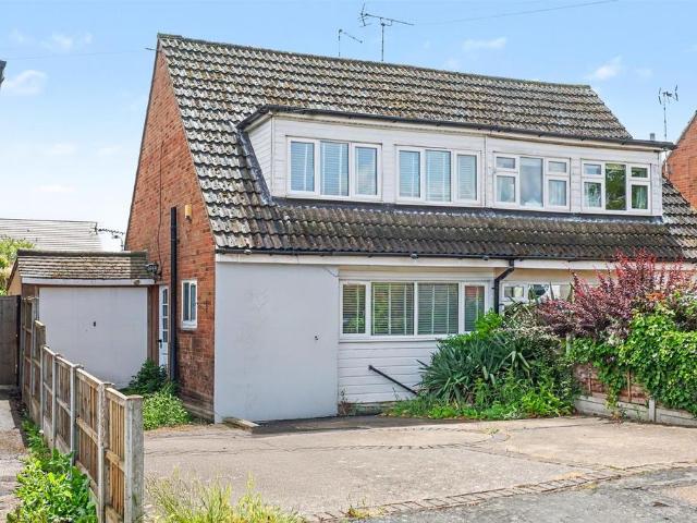3 bedroom chalet for sale