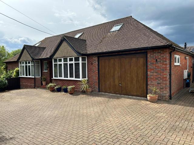 3 bedroom chalet for sale