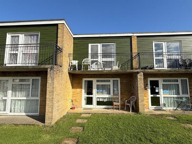 3 bedroom chalet for sale