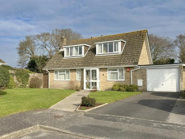 3 bedroom chalet for sale