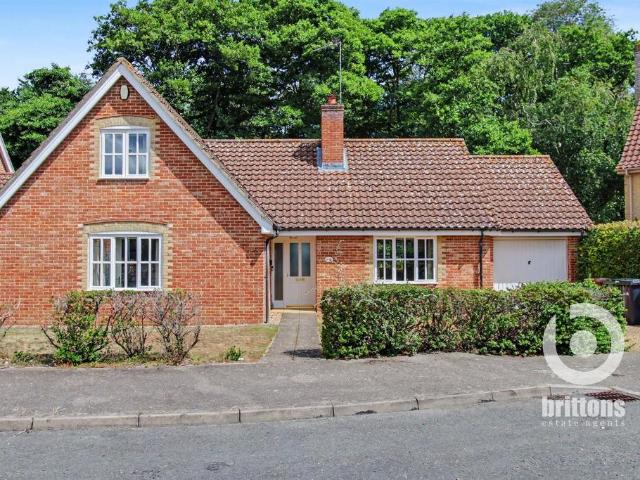 3 bedroom chalet for sale