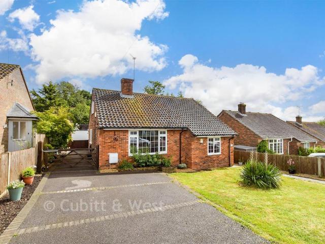 3 bedroom chalet for sale