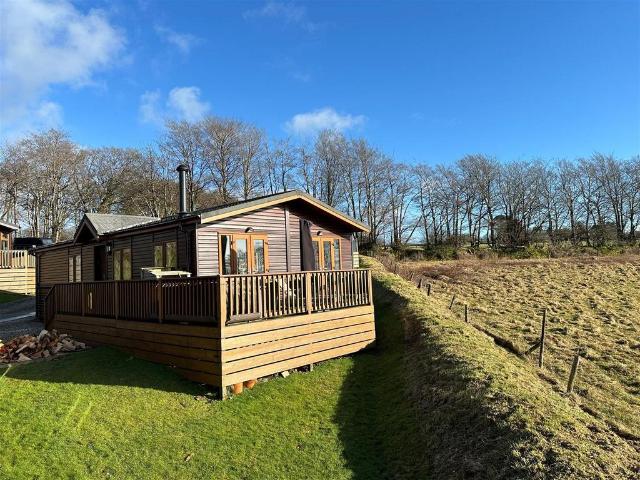 3 bedroom chalet for sale