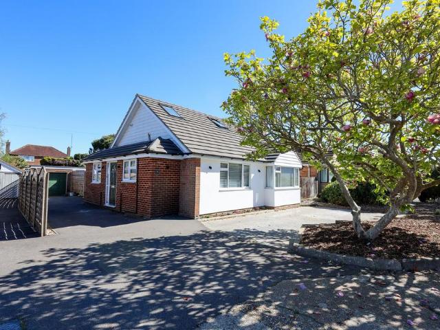 3 bedroom chalet for sale