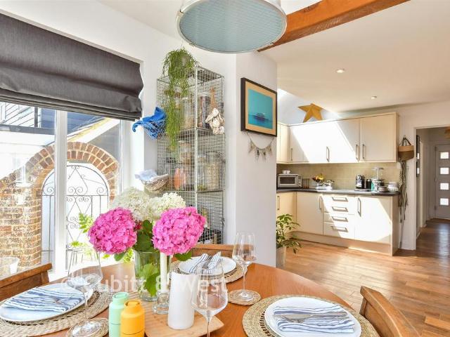 3 bedroom chalet for sale