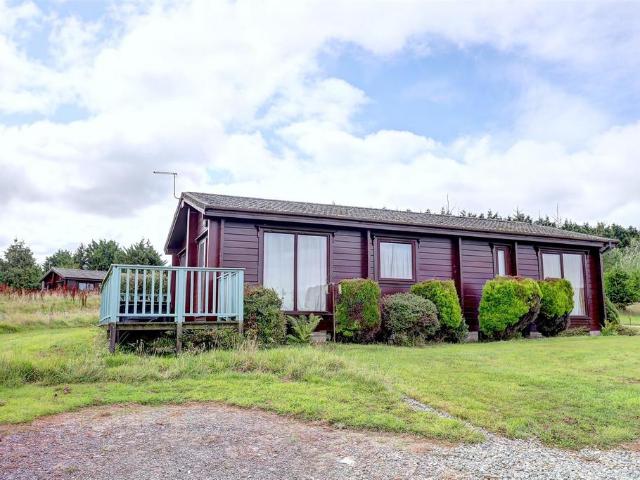3 bedroom chalet for sale