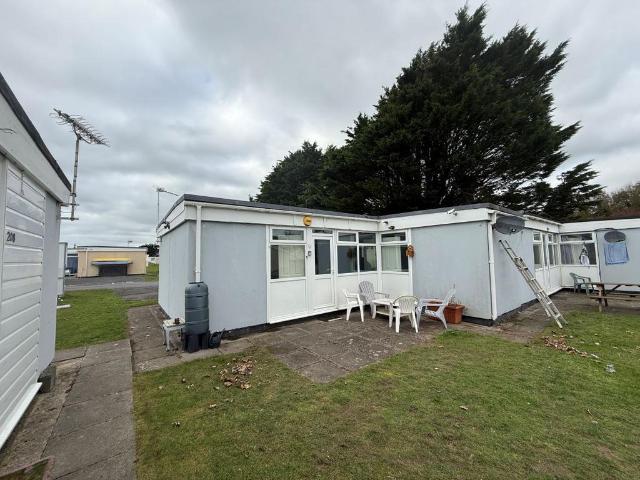 3 bedroom chalet for sale