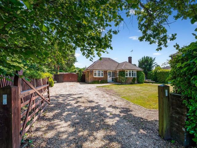 3 bedroom chalet for sale