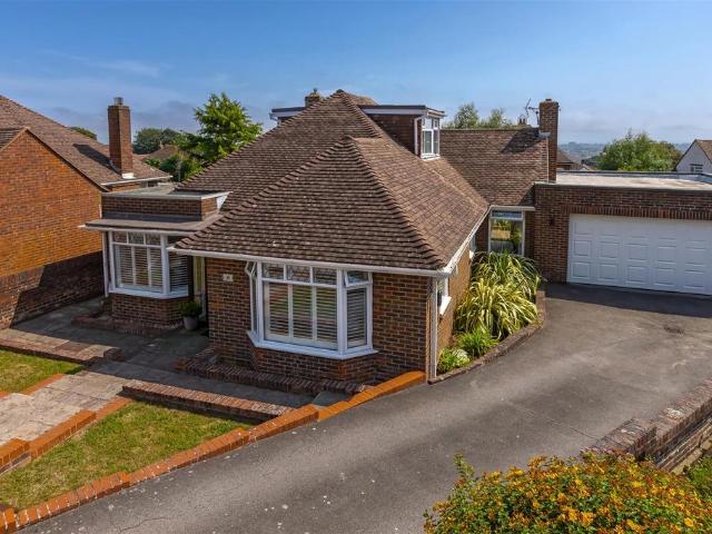 3 bedroom chalet for sale
