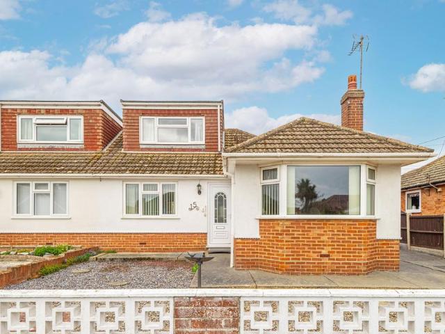 3 bedroom chalet for sale