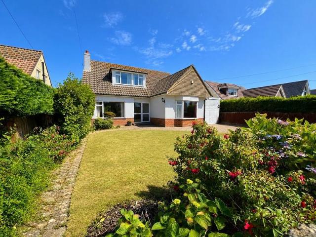 3 bedroom chalet for sale