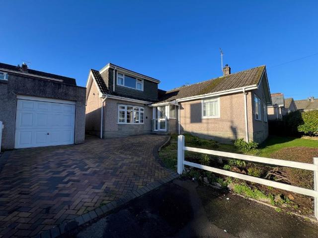 3 bedroom chalet for sale