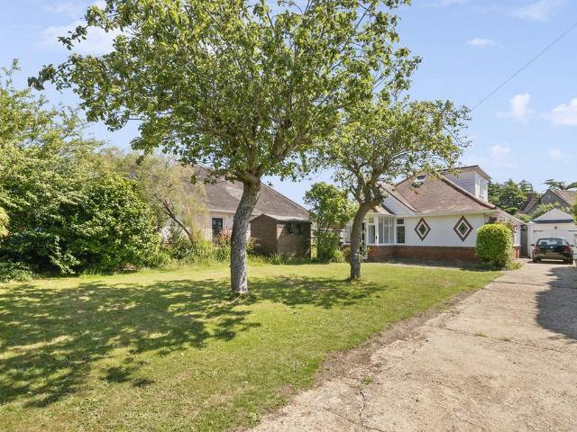 3 bedroom chalet for sale