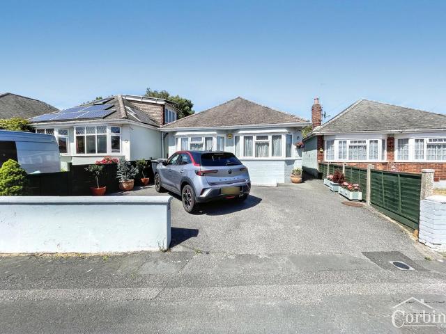 3 bedroom chalet for sale