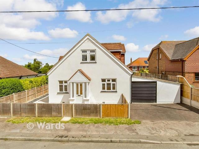 3 bedroom chalet for sale
