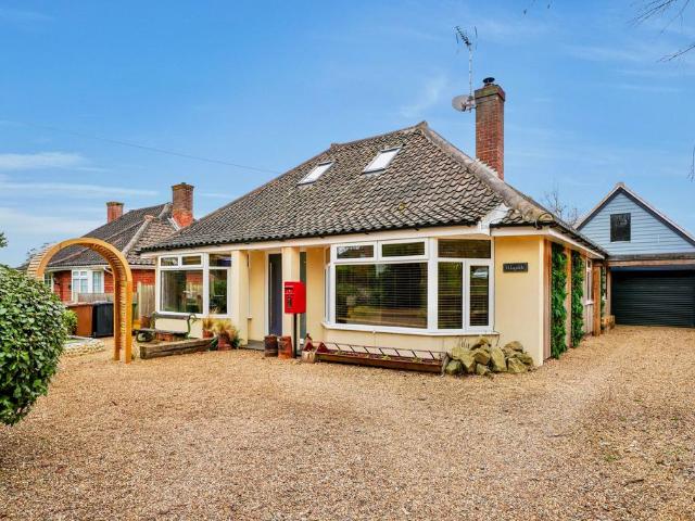 3 bedroom chalet for sale