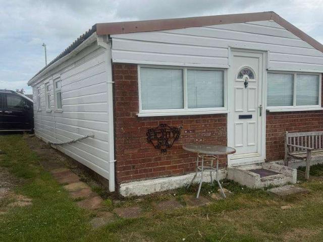 3 Bedroom Chalet House