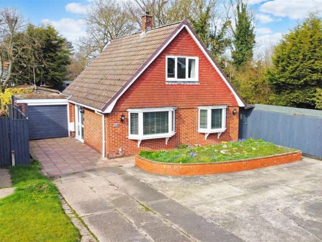 3 Bedroom Chalet House