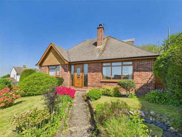 3 Bedroom Chalet House