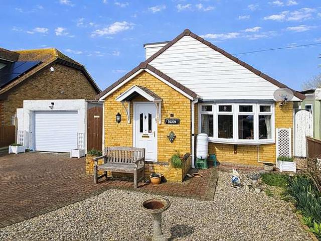 3 Bedroom Chalet House