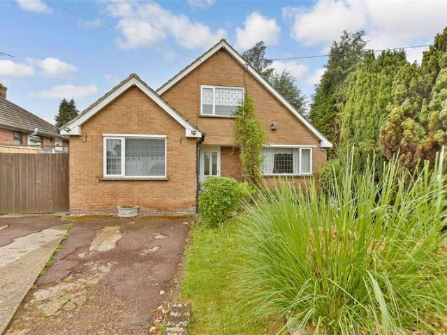 3 Bedroom Chalet House