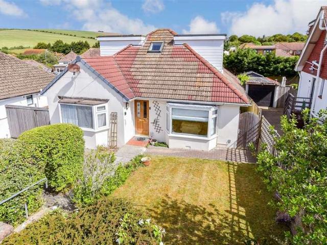 3 Bedroom Chalet House