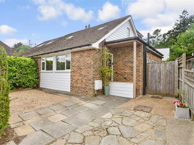 3 Bedroom Chalet House