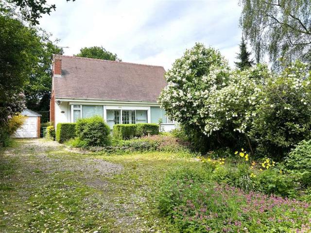 3 Bedroom Chalet House