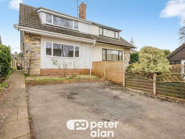 3 Bedroom Chalet House