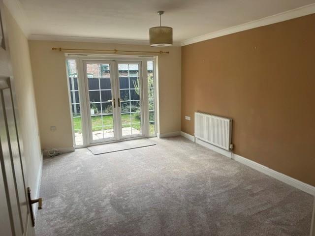 3 bedroom chalet to rent