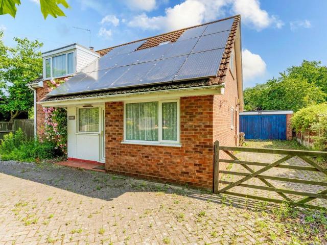 3 bedroom chalet to rent