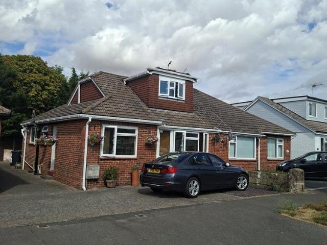 3 bedroom chalet to rent